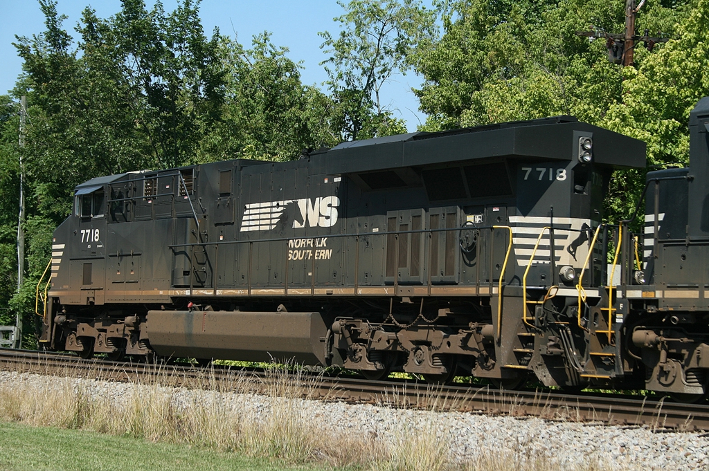 NS 7718